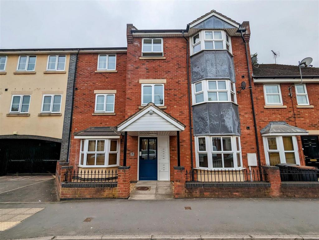 Edward Street, Nuneaton 2 bed apartment - £110,000