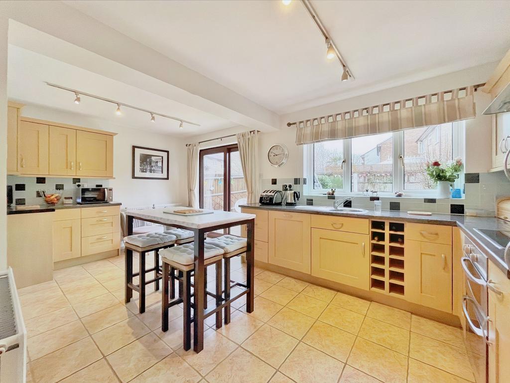 Abingdon, Abingdon OX14 4 bed detached house - £535,000