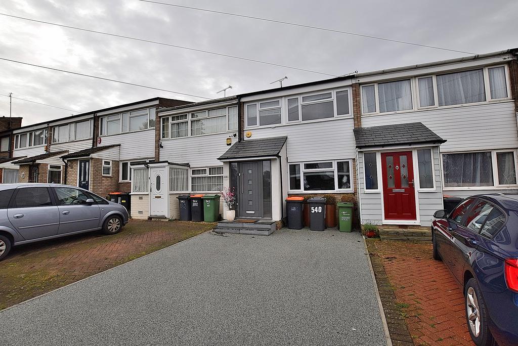 Dunstable, Bedfordshire LU6 3 bed terraced house - £1,400 pcm (£323 pw)
