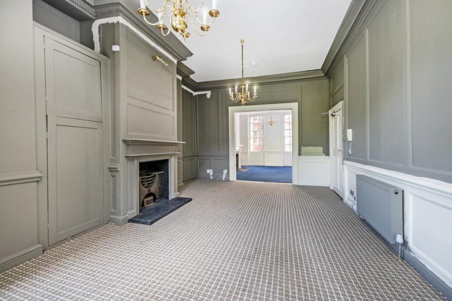 28 Church Row, Hampstead, NW3 Property to rent - £4,585 pcm (£1,058 pw)
