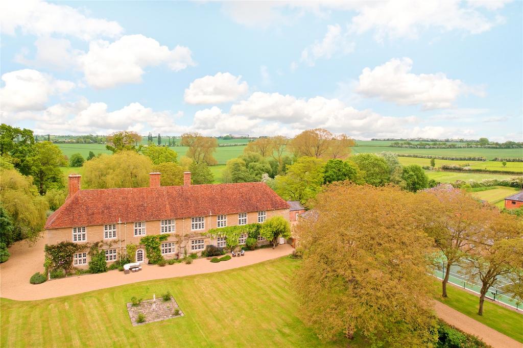 Coplowe Lane, Bletsoe, Bedfordshire... 9 bed house - £4,000,000