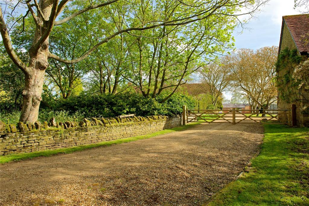 Coplowe Lane, Bletsoe, Bedfordshire... 9 bed house - £4,000,000