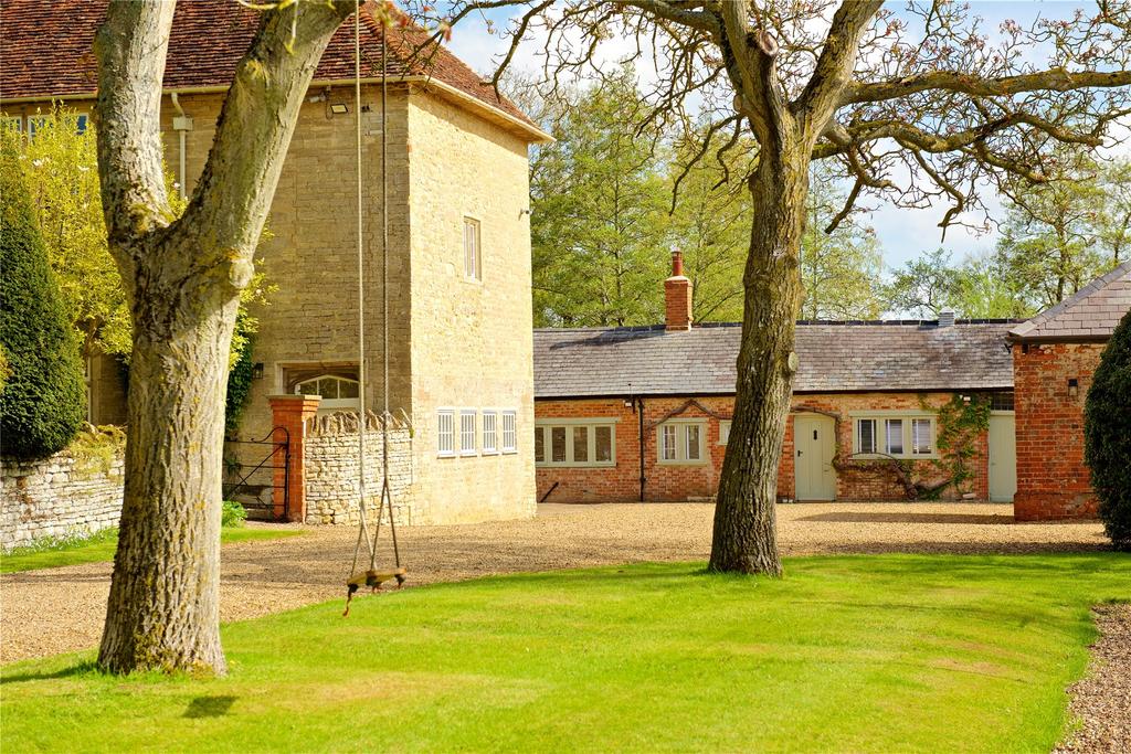 Coplowe Lane, Bletsoe, Bedfordshire... 9 bed house - £4,000,000