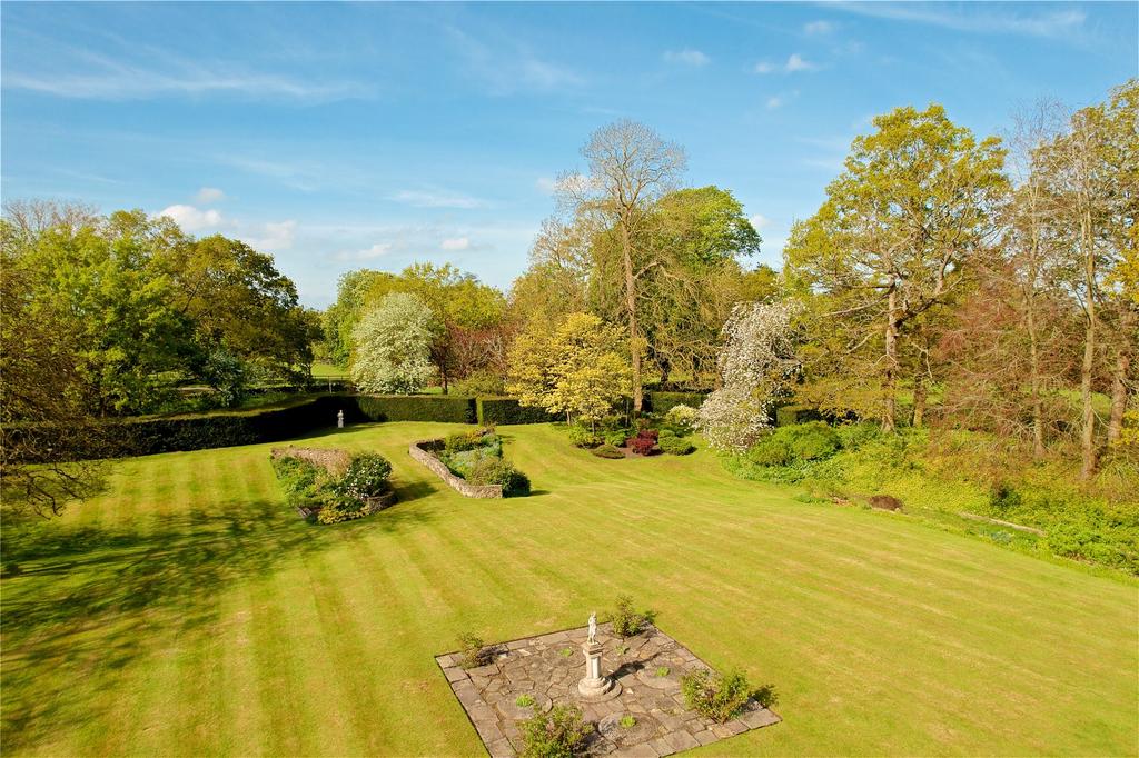 Coplowe Lane, Bletsoe, Bedfordshire... 9 bed house - £4,000,000