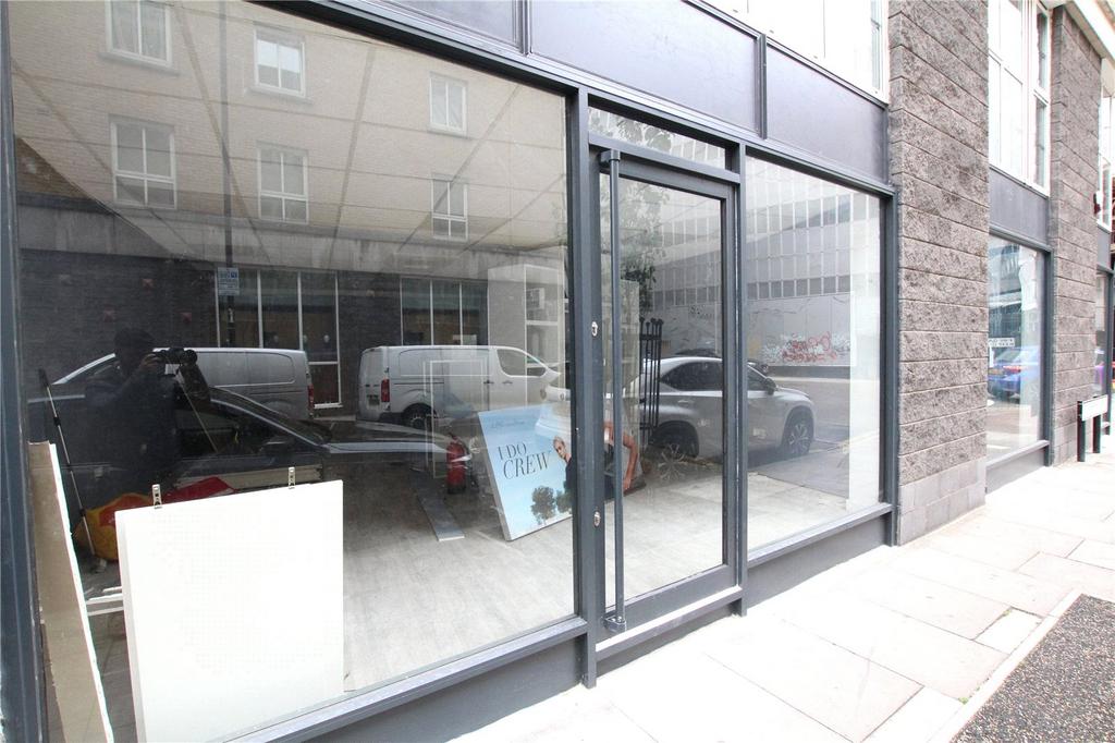 Plumbers Row, London, E1 Shop - £1,993 pcm (£460 pw)