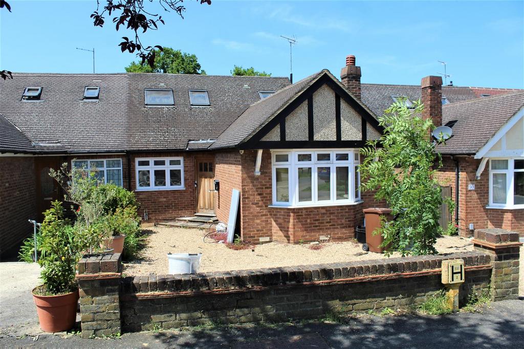 Oulton Crescent, Potters Bar EN6 4 bed semi-detached bungalow - £550,000
