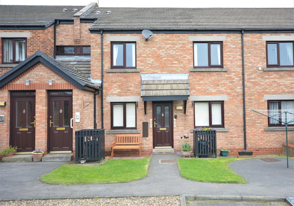 Clayton Court, Bishop Auckland 2 bed flat - £45,500