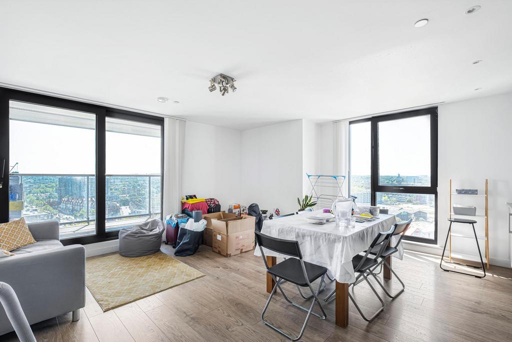 Rotherhithe New Road, London, SE16 2 bed apartment - £1,950 pcm (£450 pw)