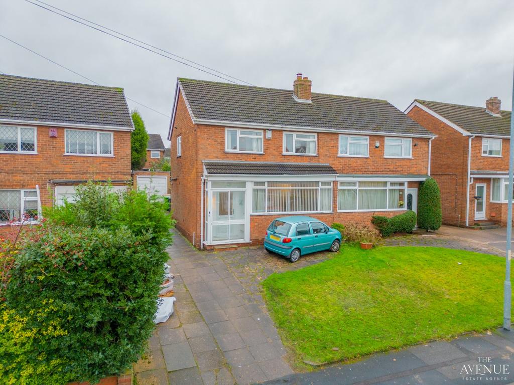 Laneside Avenue, Sutton Coldfield... 3 bed semi-detached house - £300,000