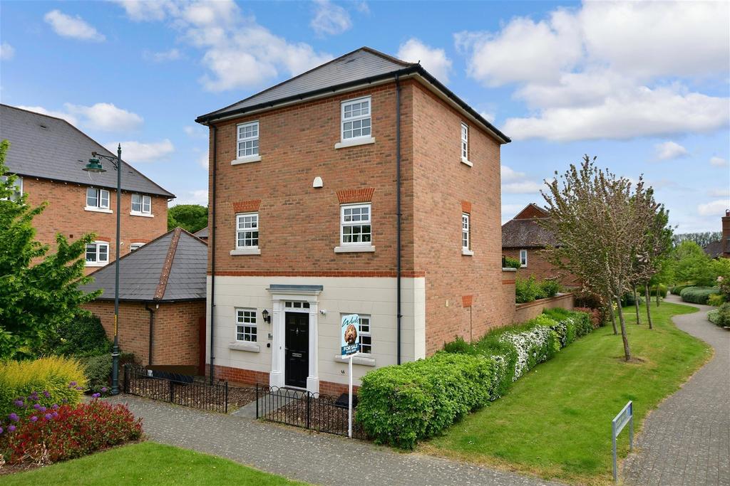 Sandow Place, Kings Hill, West... 4 bed detached house for sale - £498,500