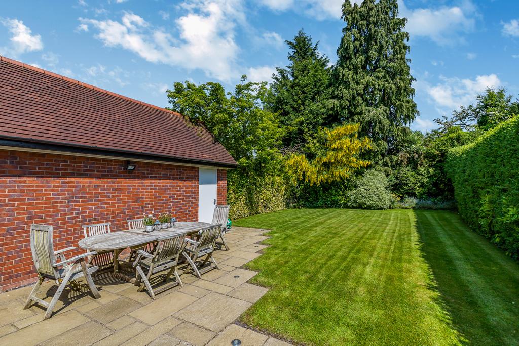Styal Road, Wilmslow, Cheshire, SK9 5 bed detached house for sale - £ ...