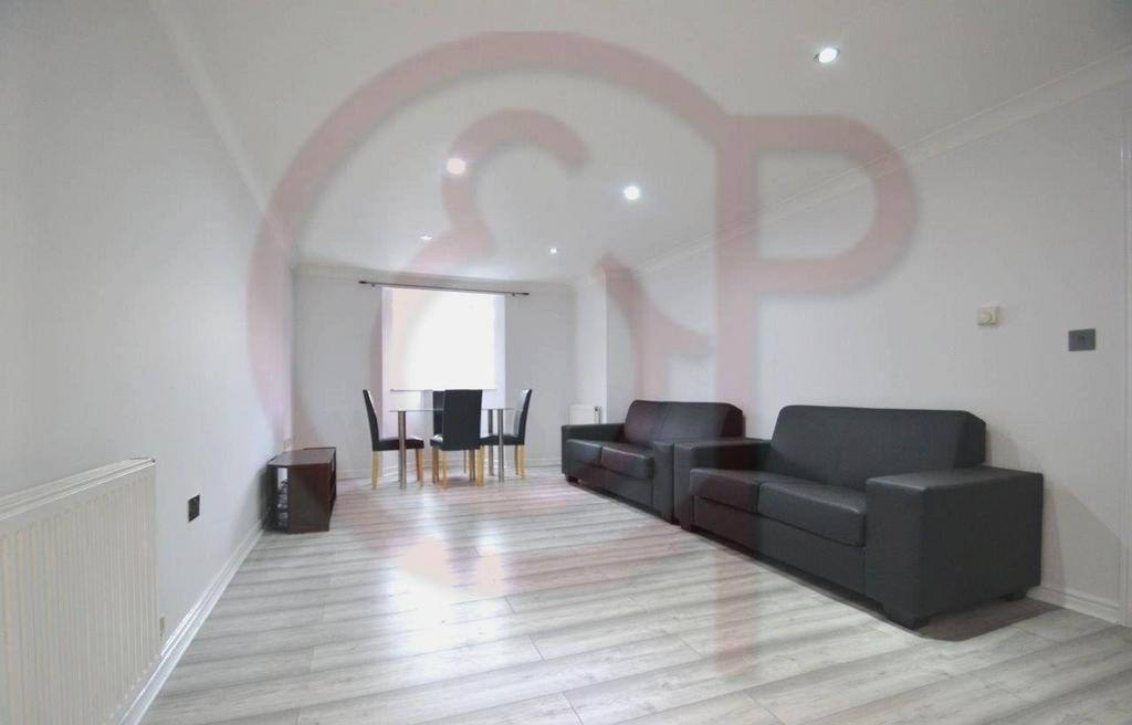 Amelia Close, Acton, W3 2 bed flat - £1,750 pcm (£404 pw)