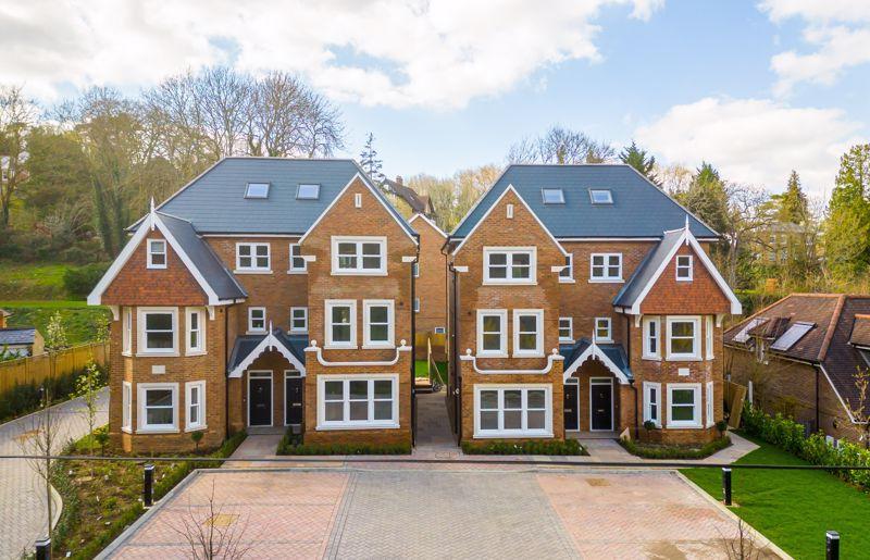 Welcomes Road, Kenley 5 bed semi-detached house for sale - £950,000