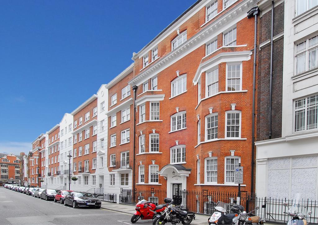 Marylebone Street, Marylebone... 2 bed flat - £1,195,000