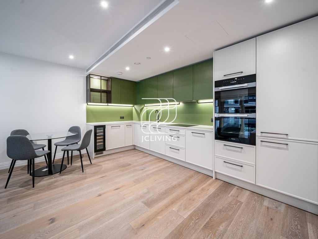 London, SW6 2 bed flat - £3,597 pcm (£830 pw)
