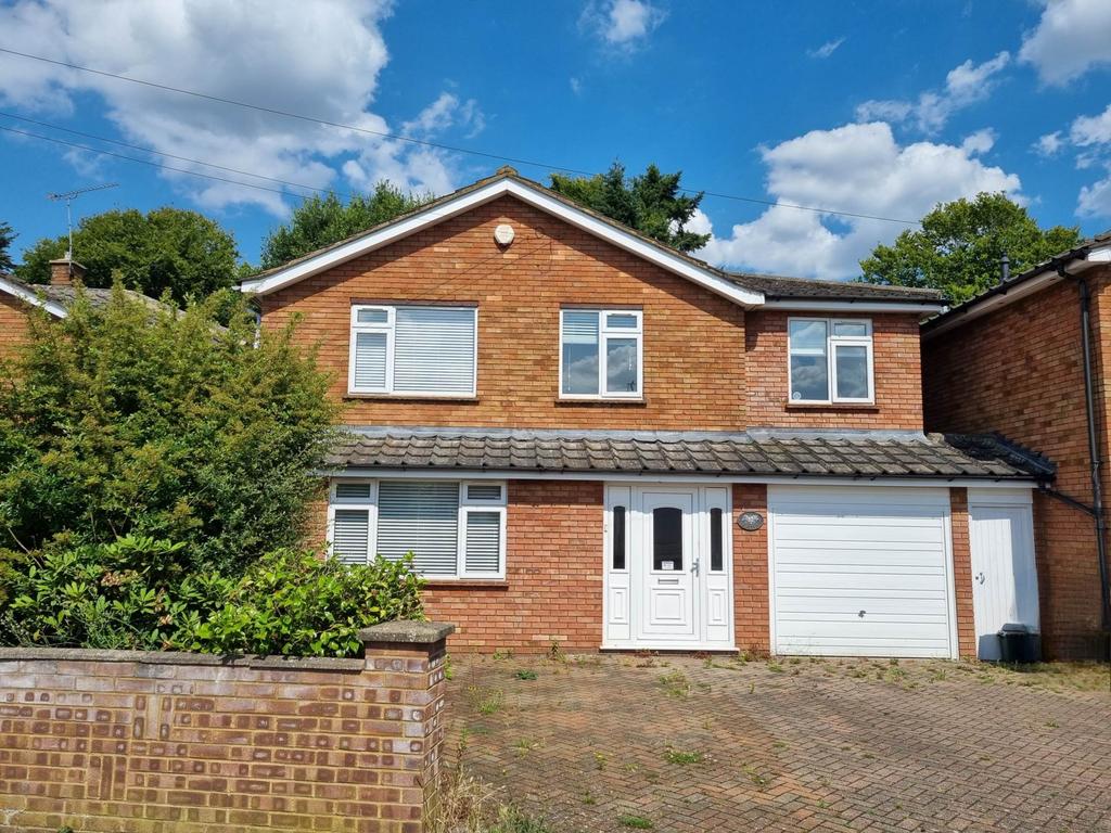 Hall Gardens. Colney Heath. St Albans. 4 bed detached house for sale ...