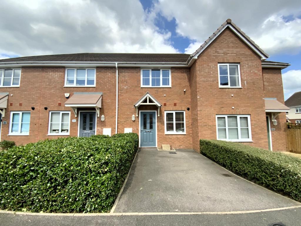 Verde Close, Luton, Bedfordshire, LU2... 2 bed terraced house - £290,000