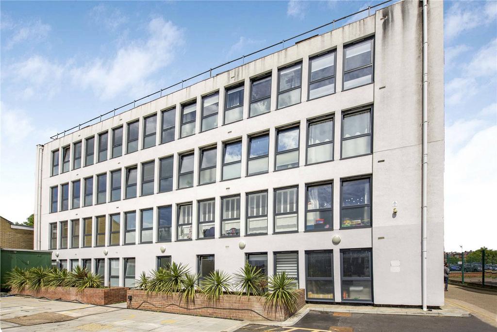 Park House, 87 Burlington Road, New Malden, KT3 2 bed apartment for ...