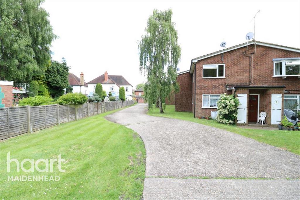 Jonathan Court, SL6 2 bed maisonette - £1,425 pcm (£329 pw)