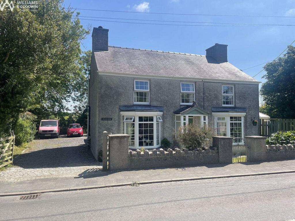 Llanfachraeth, Llanfachraeth, LL65 3 bed detached house - £365,000