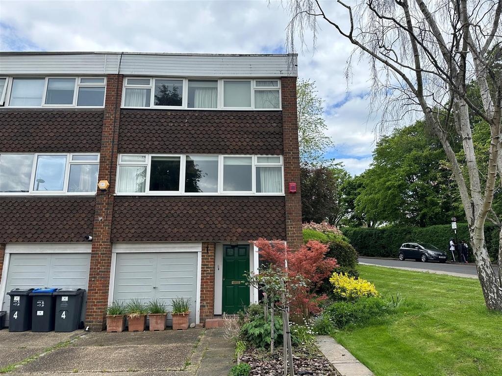 Chichele Gardens, Croydon, Surrey 3 bed house for sale - £500,000