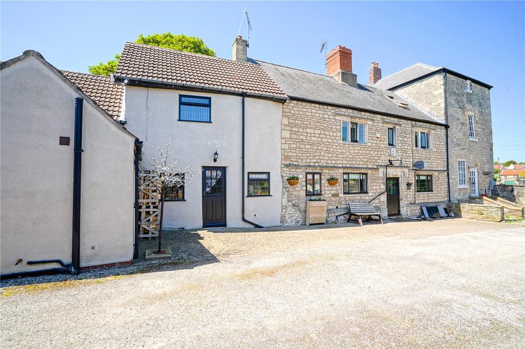 Holywell Lane, Braithwell, Rotherham, South Yorkshire, S66 3 bed semi ...