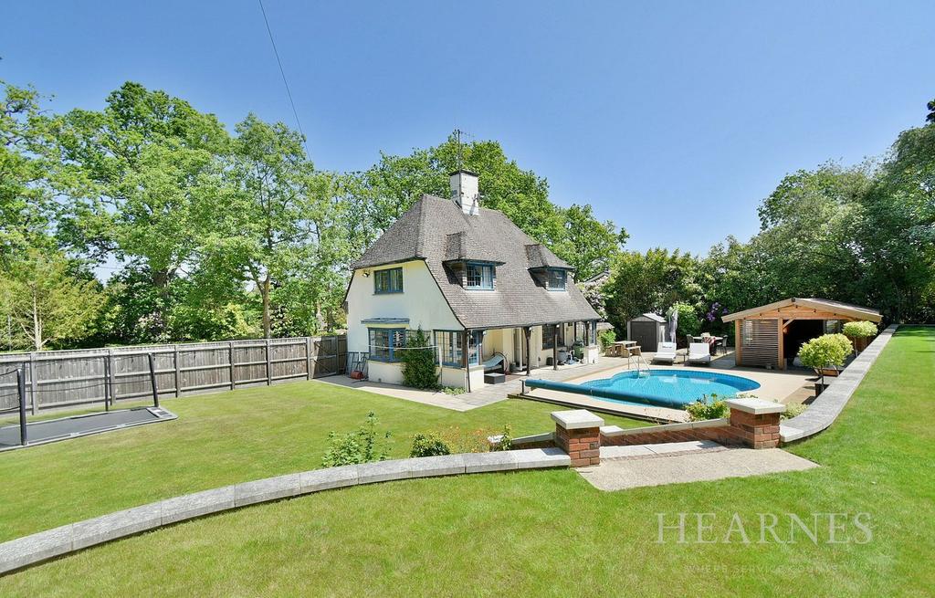Chine Walk, West Parley, Ferndown, BH22 4 bed detached house for sale ...