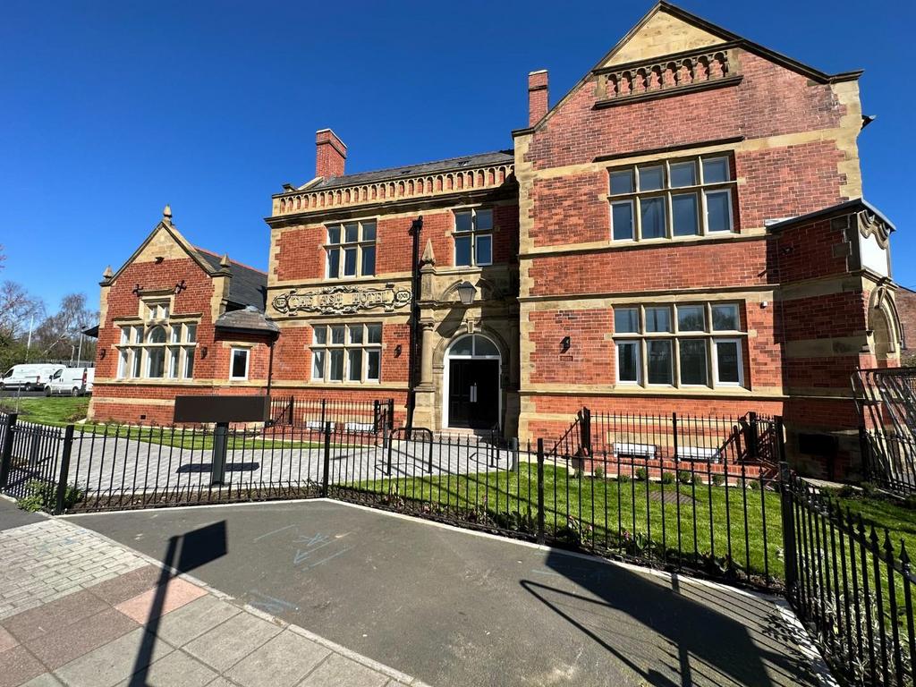 Park Bridge Close, Heaton Norris... 3 bed duplex for sale - £370,000