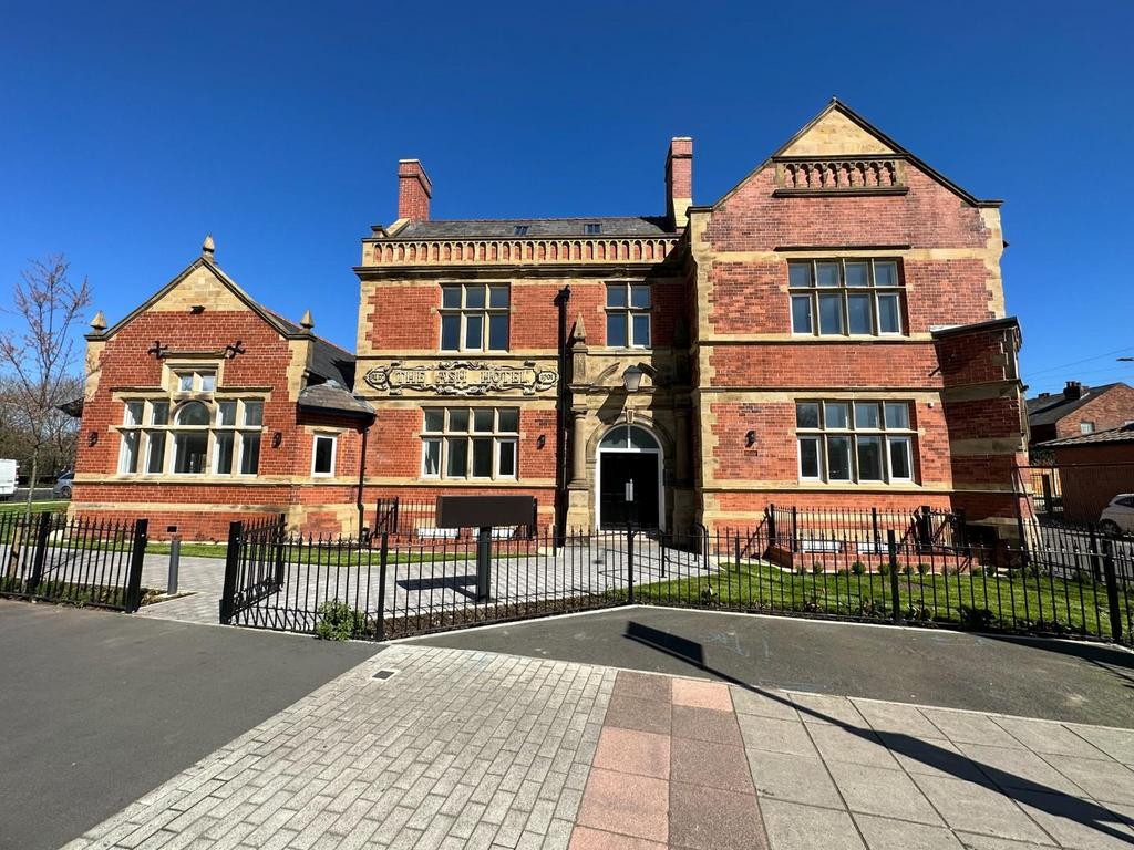 Park Bridge Close, Heaton Norris... 3 bed penthouse - £323,400