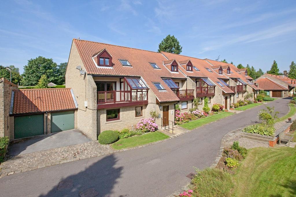 Warlbeck, Ilkley LS29 3 bed duplex for sale - £470,000