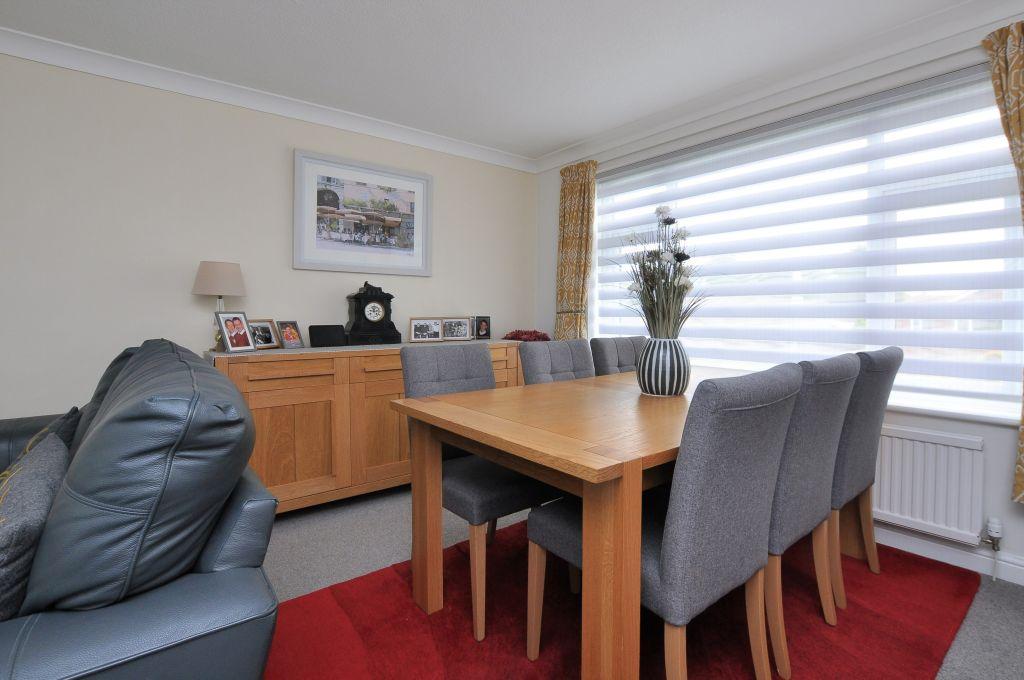 7 Shackleton Close, Whitby 5 bed detached house - £475,000