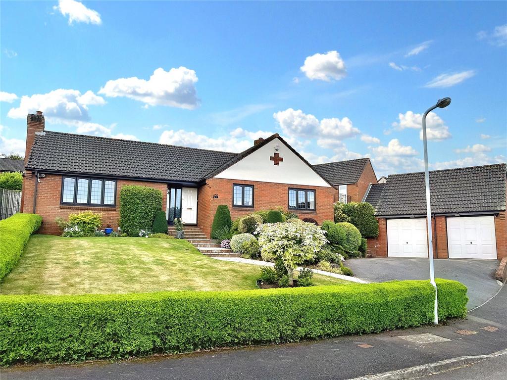 Abbots Way, Minehead, TA24 3 bed bungalow - £450,000