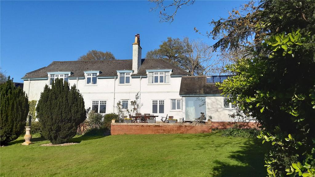 Ruckinge Road, Hamstreet, Kent, TN26 5 bed detached house - £1,095,000