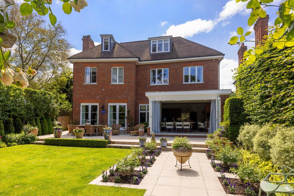 Parkside, London, SW19 6 bed detached house for sale - £9,495,500