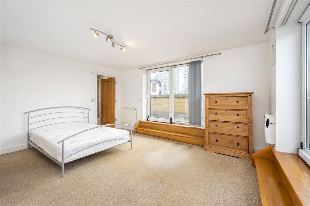 Wingfield Court, Newport Avenue, London 3 bed flat - £3,000 pcm (£692 pw)