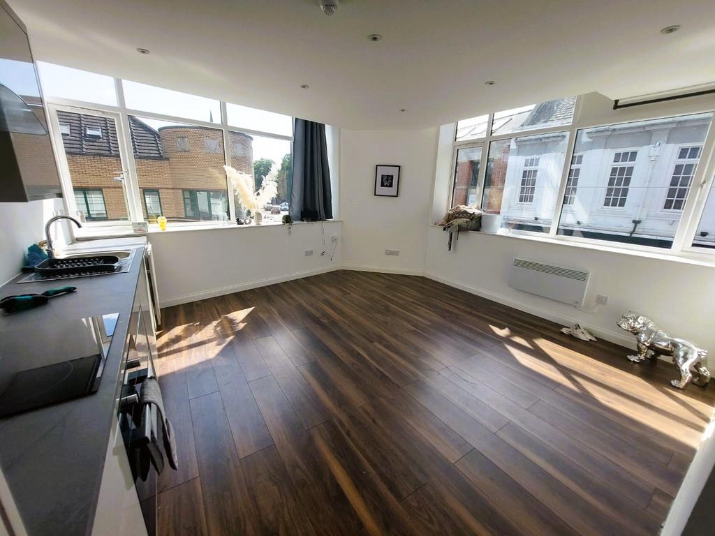 Long Street, Wigston LE18 1 bed flat - £800 pcm (£185 pw)