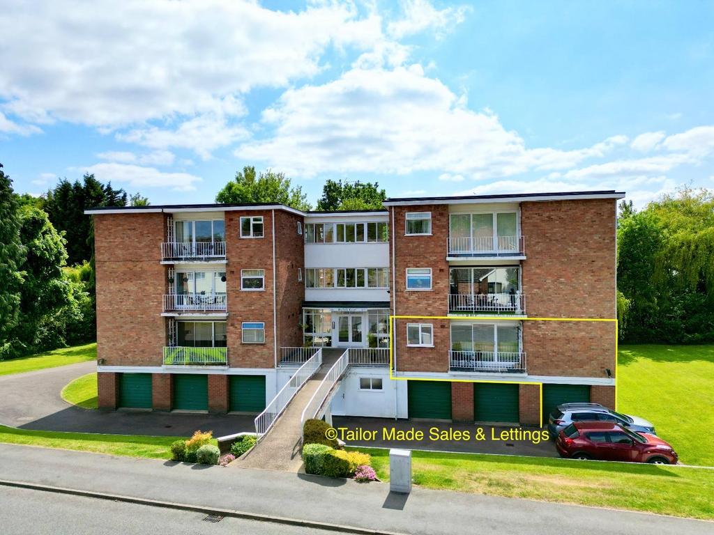 Suffolk Court, Nod Rise, Mount Nod... 2 bed flat - £175,000