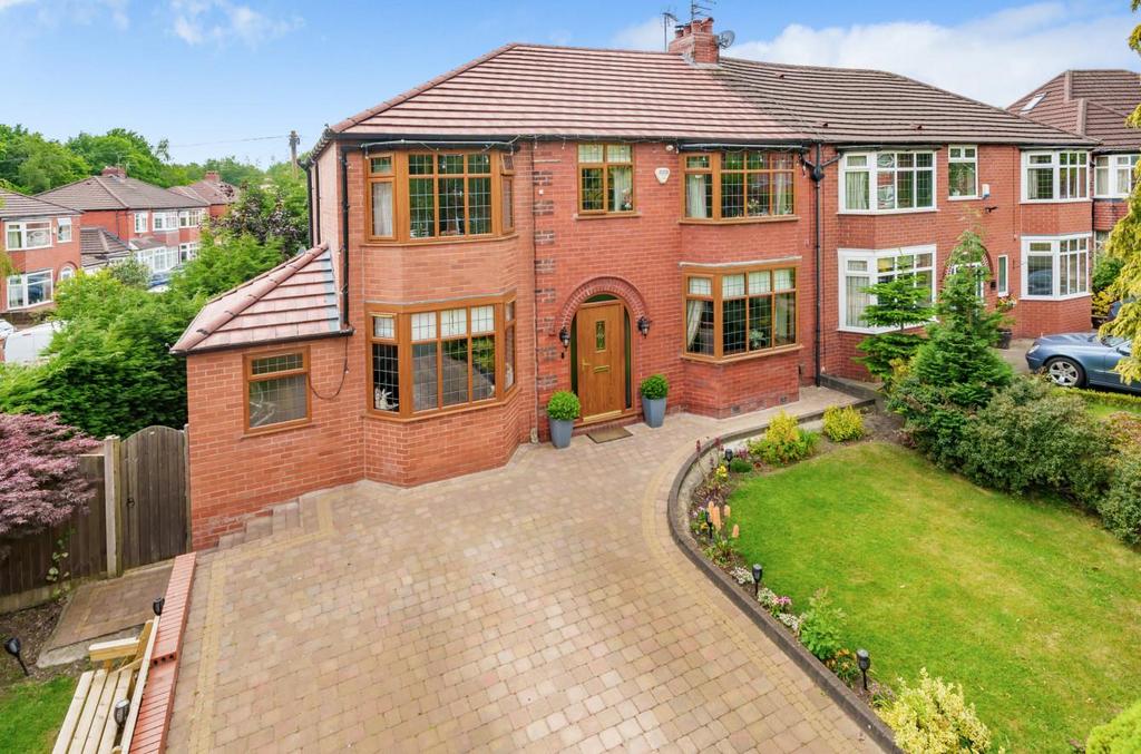 Broadway, Worsley, Manchester 4 bed semi-detached house for sale - £550,000
