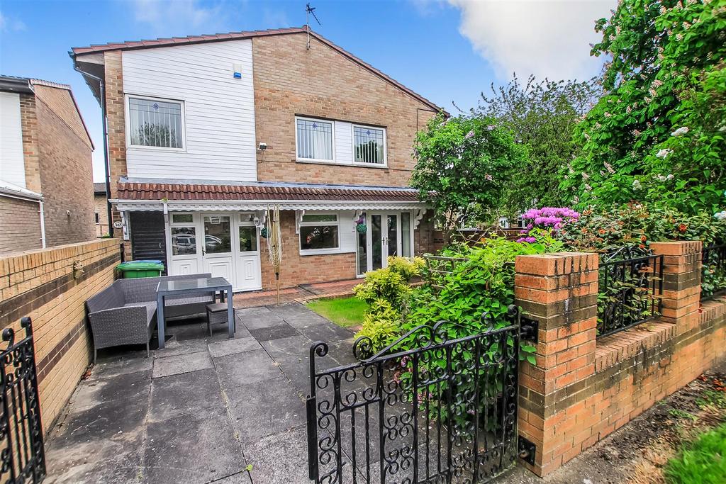 Greenlee Garth, Newton Aycliffe 3 bed semi-detached house - £82,500
