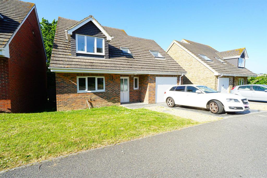 Beatrice Close, Hastings 5 bed detached house - £450,000