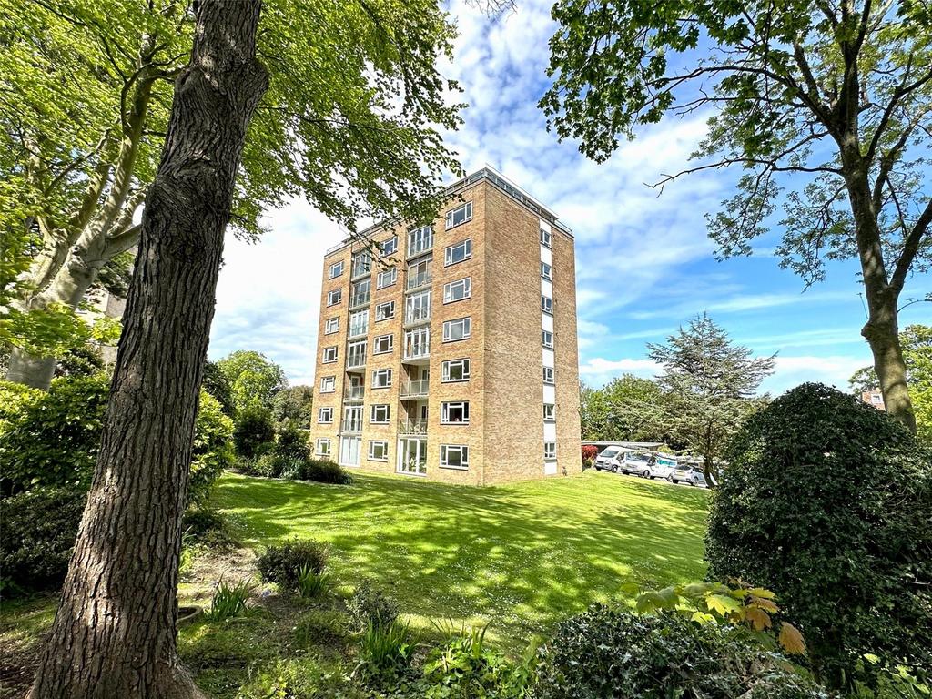 Compton Place Road, Eastbourne, East Sussex, BN21 3 bed apartment for ...