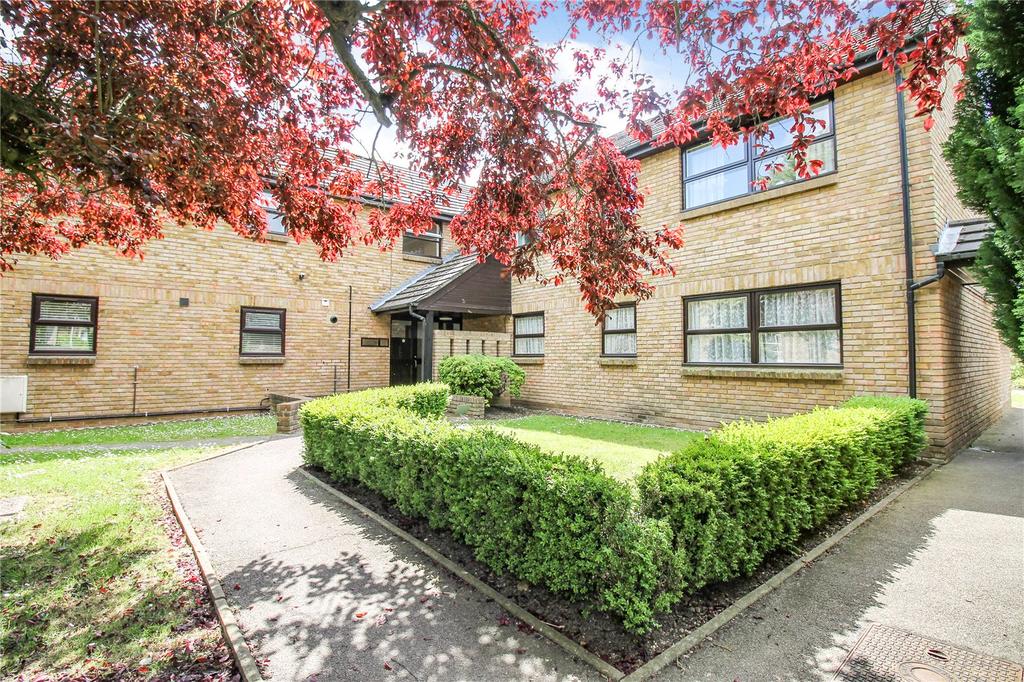 Laurel Court, The Spinney, Hutton, Brentwood, CM13 2 bed apartment for ...
