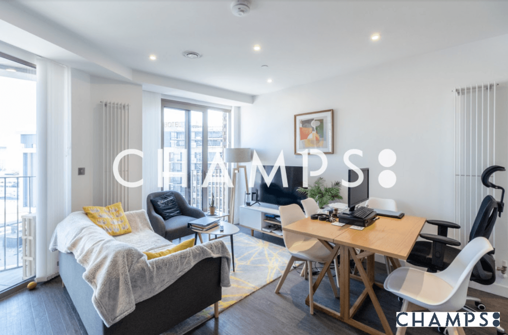 London, E16 1 bed flat - £450,000