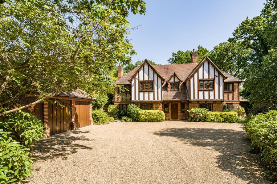 Woodlands Road East, Virginia Water, GU25 4PH 5 bed detached house to ...