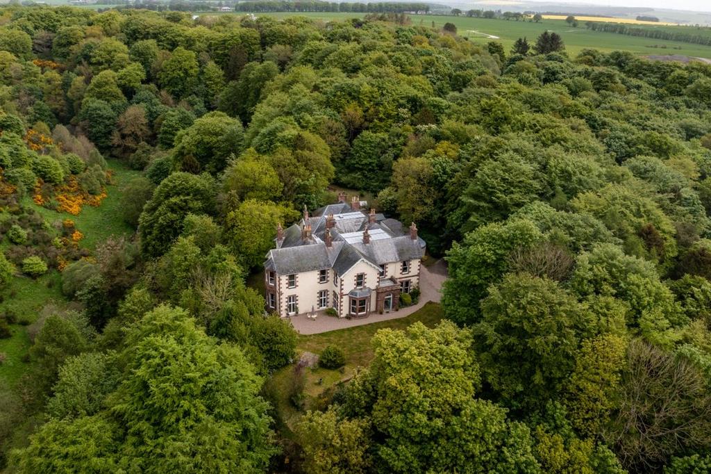 Balquholly House, Turriff... 10 bed detached house - £925,000