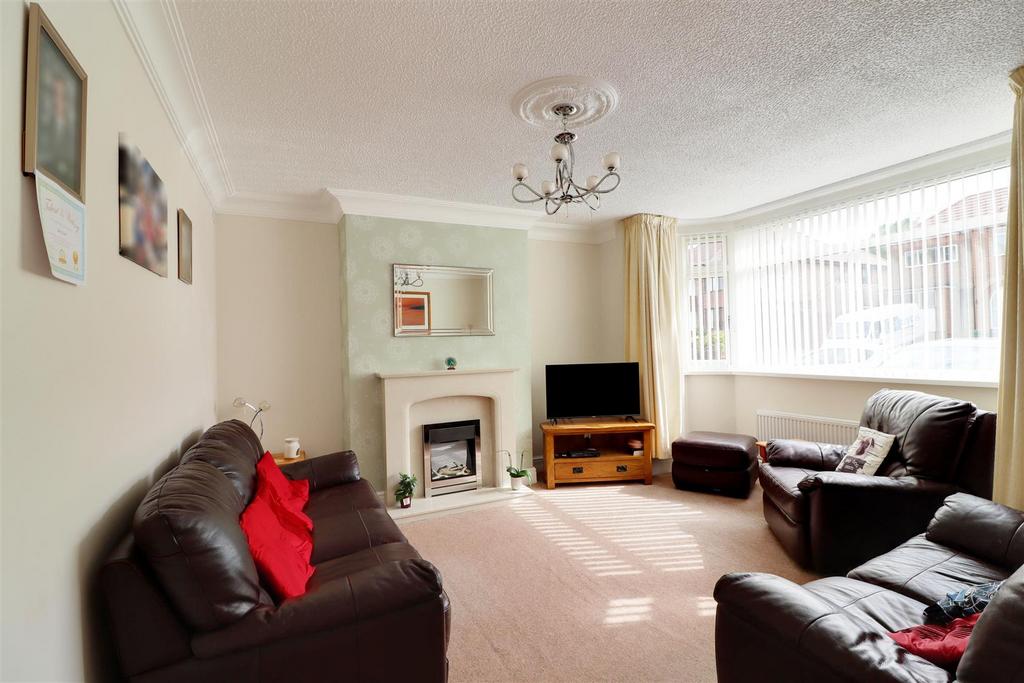 Headlands Drive, Hessle 4 bed semi-detached house for sale - £300,000
