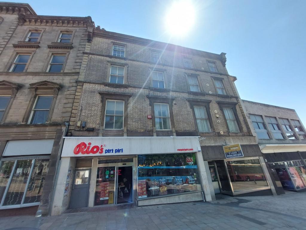 Queen Square, Wolverhampton WV1 Studio - £700 pcm (£162 pw)