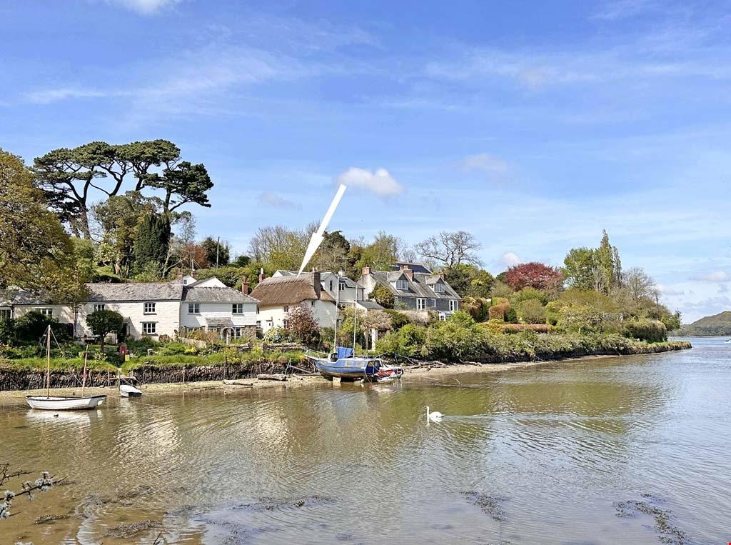 St Clement, Truro, Cornwall 2 bed semi-detached house - £350,000