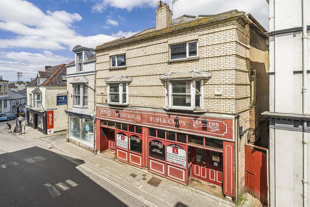 Mill Street, Bideford 5 bed semi-detached house for sale - £200,000