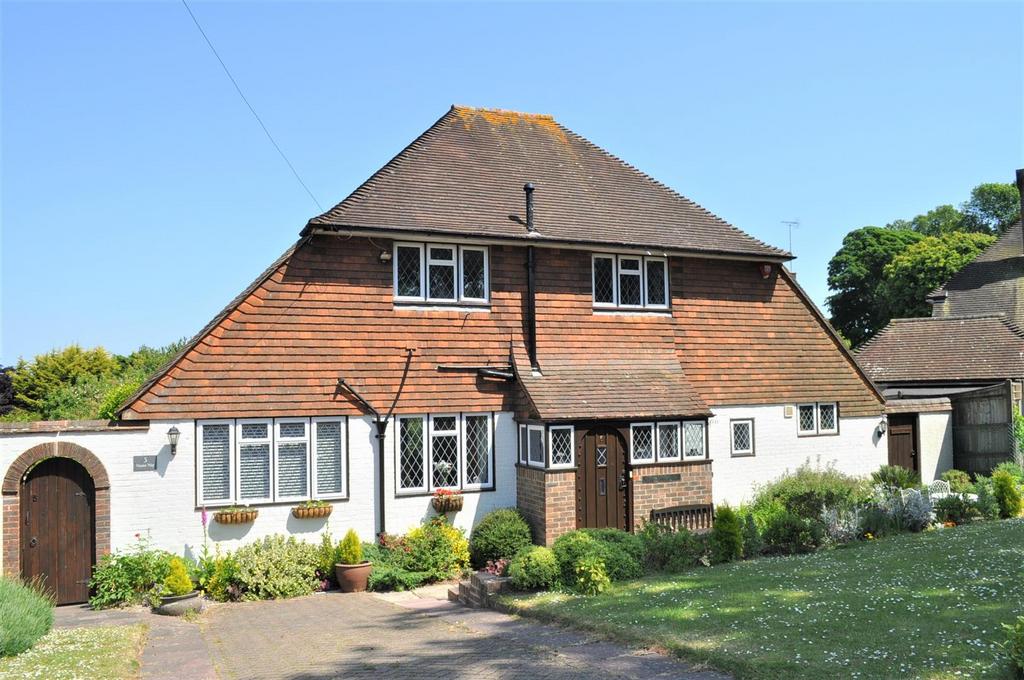 Manor Way, Ratton, Eastbourne 3 bed detached house - £615,000